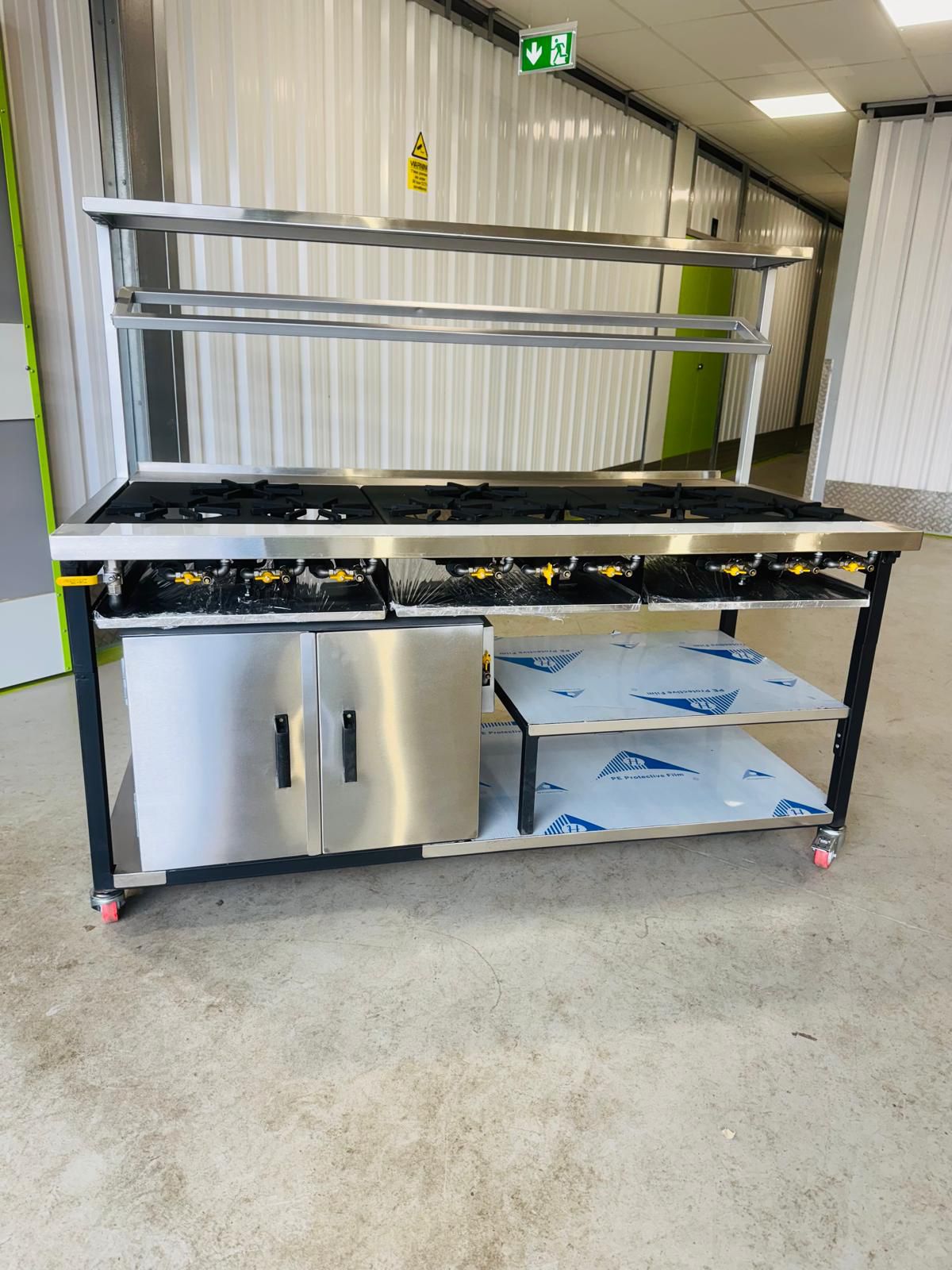 9 Burner Commercial Indian Gas Cooker with Oven | Equip24 UK